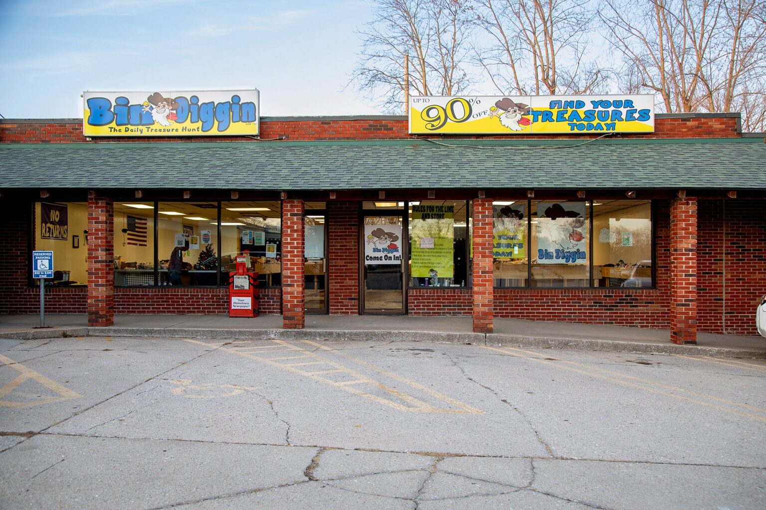 Bin Diggin - The Bin Diggin - Bin/Discount Liquidation Store ...